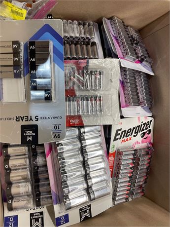 Dollar.Bid - Lot Box of Mix Batteries!!