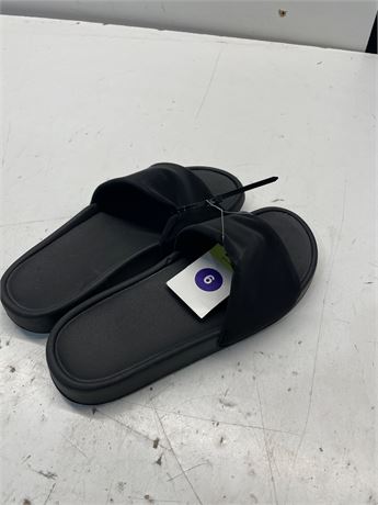 Dollar.Bid - Sandals (Size 6)